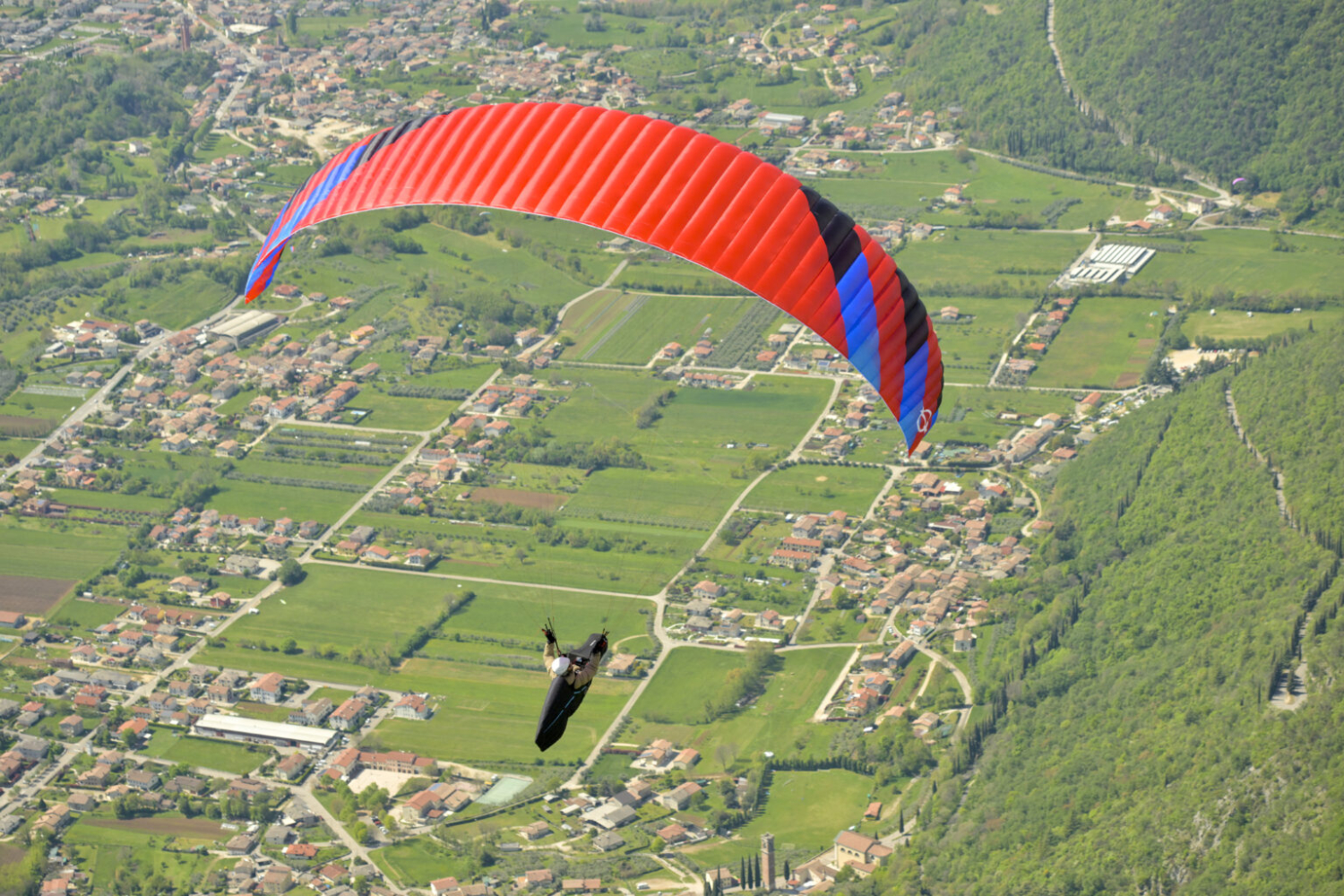 Phi Tenor 2 LIGHT EN-B | Gleitschirmschule Thun, Bern, Interlaken